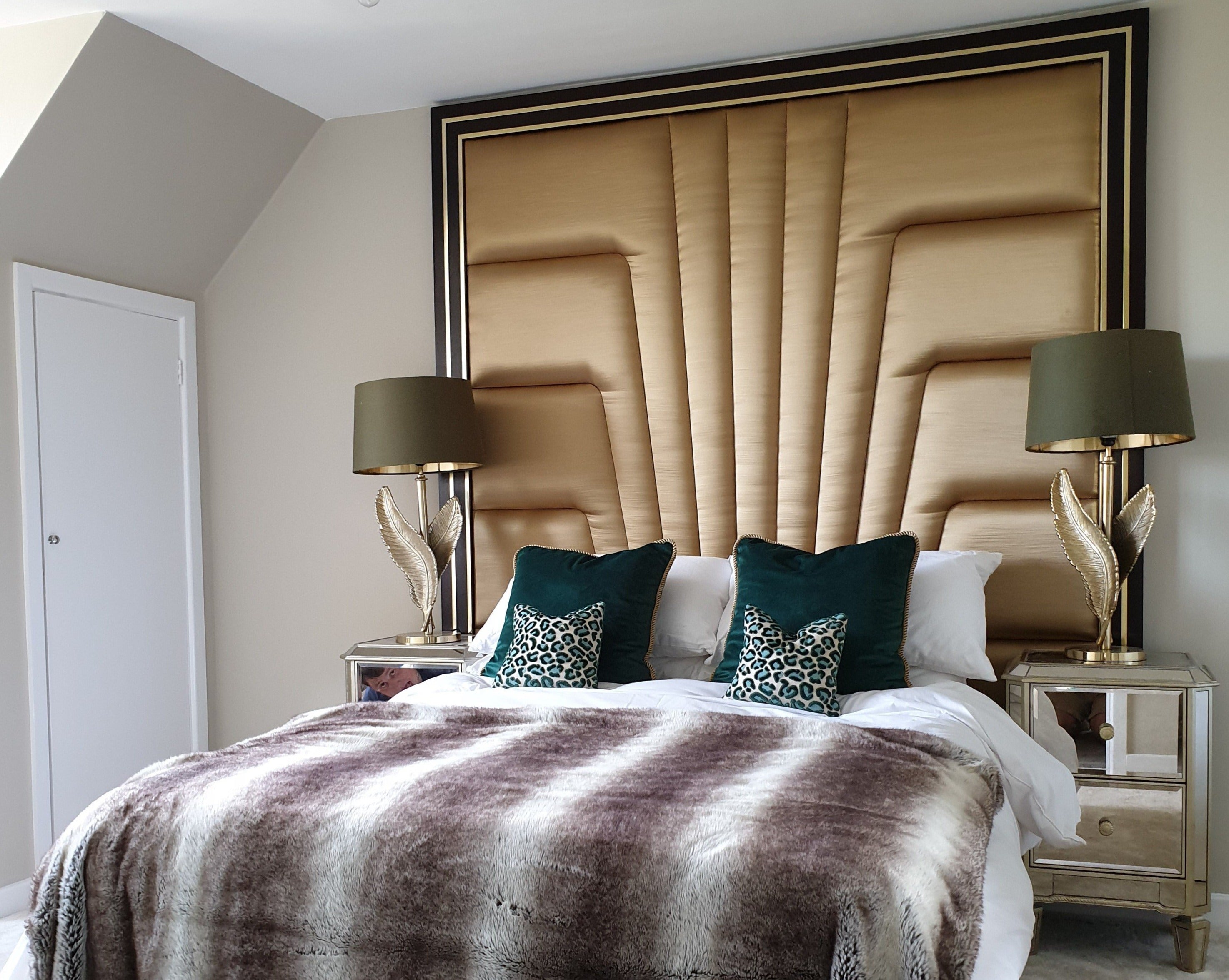 Royal Bed - Luxurious Comfort for a Regal Sleep Experience – Deccori Home